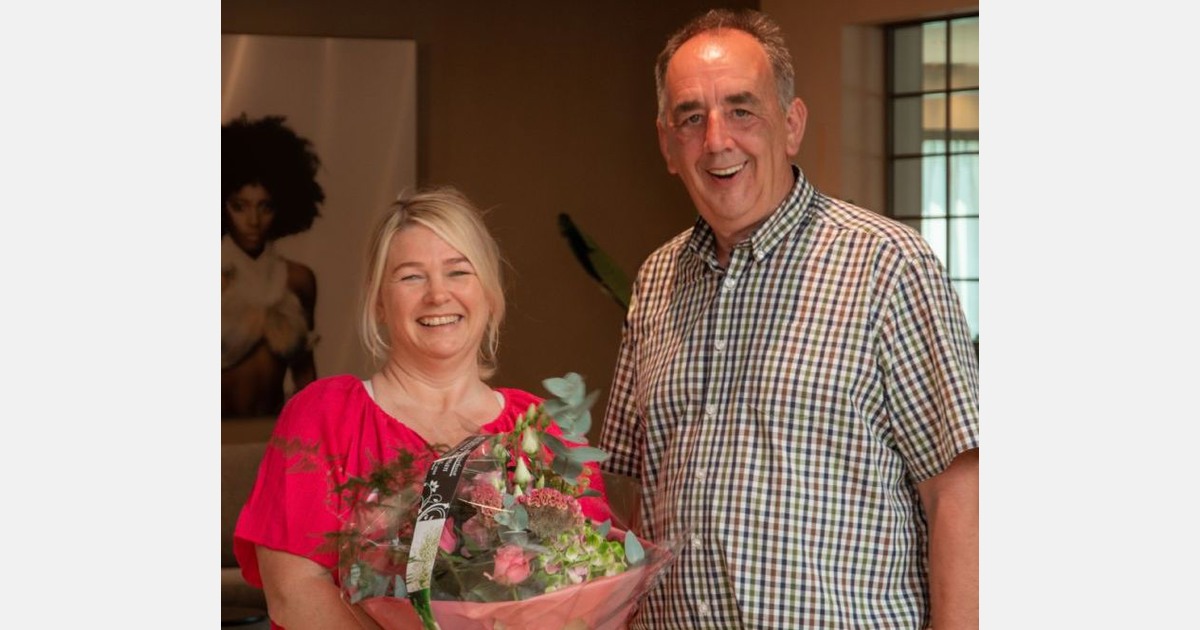 Cindy Smit 25 jaar in dienst bij Carpentier Keukens en Wonen