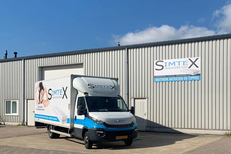 Matrassenfabriek Simtex 25 jaar in Middelburg