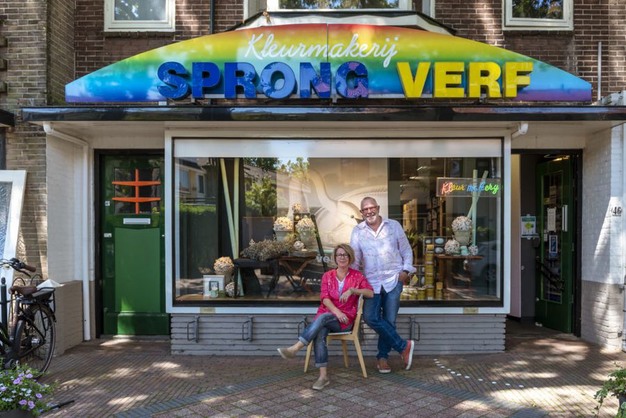 Verf- en behangwinkel Sprong sluit na 110 jaar